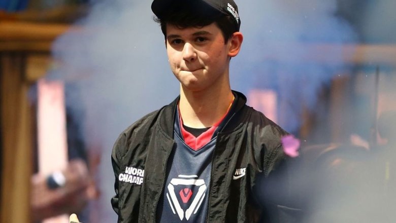 Bugha, el nuevo fenómeno de Fortnite, sufre el 'swatting' en directo