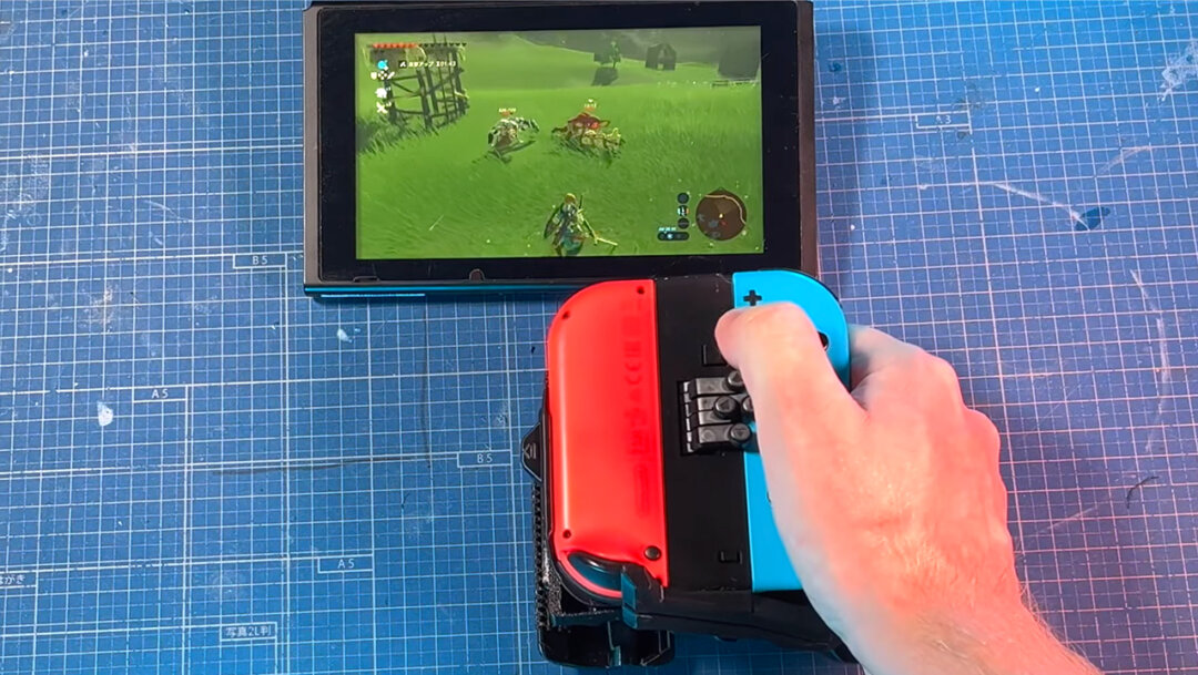 Con este accesorio para Nintendo Switch y sus Joy-Con, puedes jugar con ...