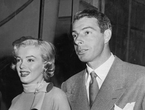 Blonde: ¿Cuántas veces se casó Marilyn Monroe? Blonde: ¿Cuántas veces se casó Marilyn Monroe?