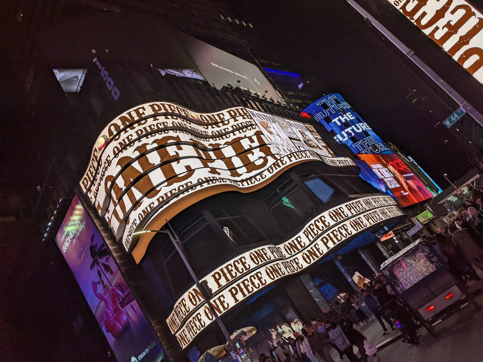 One Piece transforma Times Square; así de increíble se ve pintada por ...