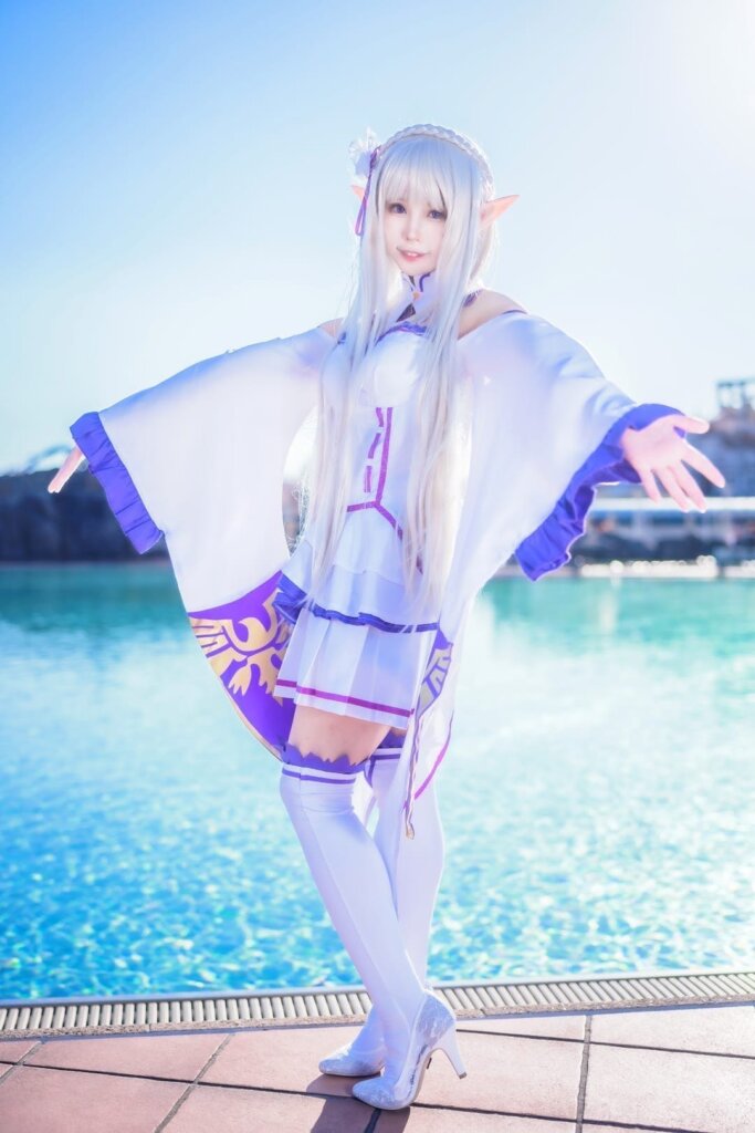 Re:Zero - Así es el nuevo cosplay de Emilia que está arrasando en Japón