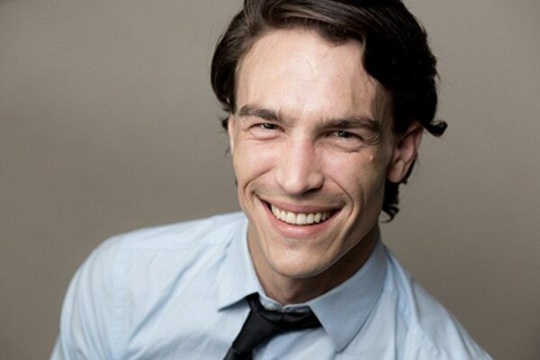 Quién es Steven John Ward, el actor que da vida a Dracule Mihawk en el ...